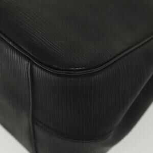 Louis Vuitton | Bags | Louis Vuitton Epi Passy Gm Hand Bag Black M59252 ...